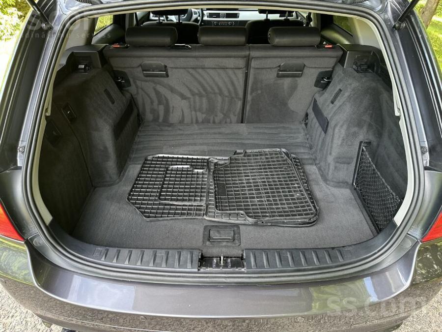 Grey BMW 330 2006 in Talsi, with an engine capacity of 3.00 L and mileage of 304 thousand km for 4770 €, photo 14 on AUTOMOTO.COM.LV