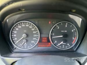 Grey BMW 330 2006 in Talsi, with an engine capacity of 3.00 L and mileage of 304 thousand km for 4770 €, photo 21 on AUTOMOTO.COM.LV