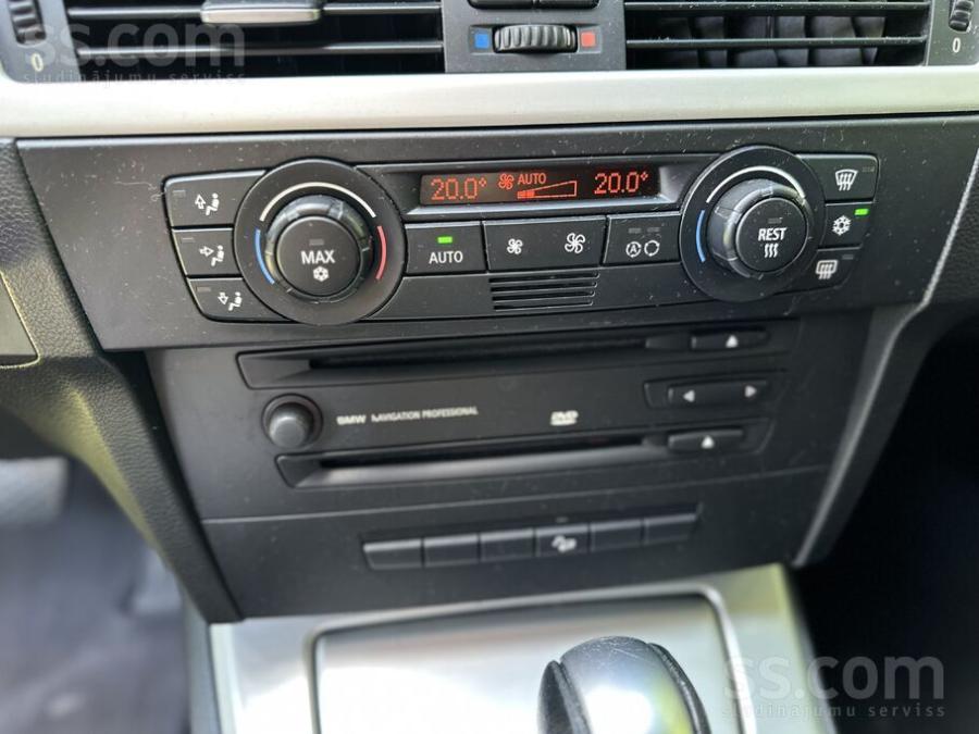Grey BMW 330 2006 in Talsi, with an engine capacity of 3.00 L and mileage of 304 thousand km for 4770 €, photo 27 on AUTOMOTO.COM.LV