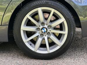 Grey BMW 330 2006 in Talsi, with an engine capacity of 3.00 L and mileage of 304 thousand km for 4770 €, photo 28 on AUTOMOTO.COM.LV