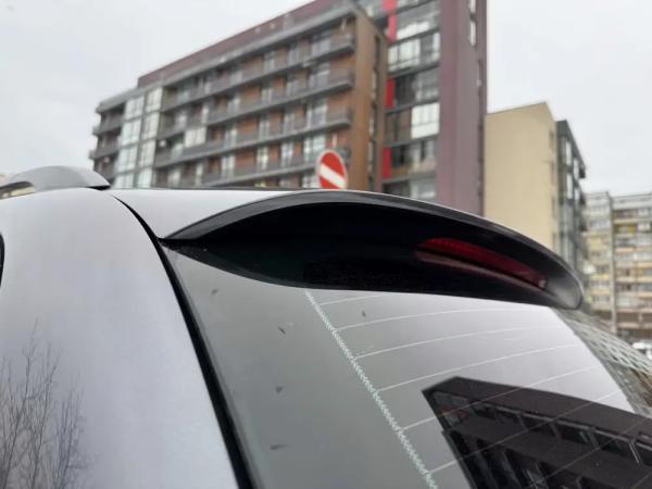 Pelēks BMW 330 2006 Rīga, ar dzinēja tilpumu 3.00 L un nobraukumu 327 tūkst. km par 4990 €, foto 5 vietnē AUTOMOTO.COM.LV