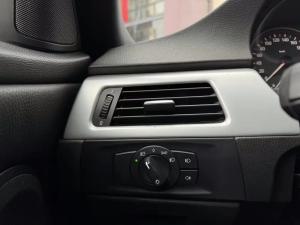 Grey BMW 330 2006 in Riga, with an engine capacity of 3.00 L and mileage of 327 thousand km for 4990 €, photo 28 on AUTOMOTO.COM.LV