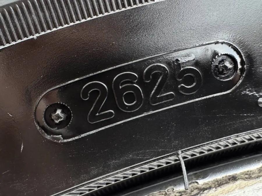 Grey BMW 330 2006 in Riga, with an engine capacity of 3.00 L and mileage of 403 thousand km for 5990 €, photo 35 on AUTOMOTO.COM.LV