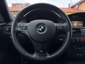 Pelēks BMW 330 2006 Rīga, ar dzinēja tilpumu 3.00 L un nobraukumu 350 tūkst. km par 3990 €, foto 18 vietnē AUTOMOTO.COM.LV