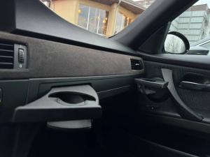 Pelēks BMW 330 2006 Rīga, ar dzinēja tilpumu 3.00 L un nobraukumu 350 tūkst. km par 3990 €, foto 27 vietnē AUTOMOTO.COM.LV