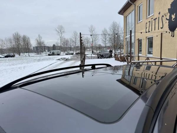 Grey BMW 330 2006 in Riga, with an engine capacity of 3.00 L and mileage of 343 thousand km for 5990 €, photo 7 on AUTOMOTO.COM.LV