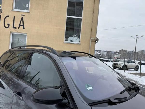 Grey BMW 330 2006 in Riga, with an engine capacity of 3.00 L and mileage of 343 thousand km for 5990 €, photo 8 on AUTOMOTO.COM.LV
