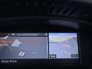 Pelēks BMW 330 2006 Rīga, ar dzinēja tilpumu 3.00 L un nobraukumu 343 tūkst. km par 5990 €, foto 22 vietnē AUTOMOTO.COM.LV