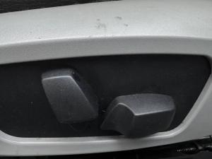 Pelēks BMW 330 2006 Rīga, ar dzinēja tilpumu 3.00 L un nobraukumu 343 tūkst. km par 5990 €, foto 28 vietnē AUTOMOTO.COM.LV