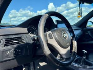 Grey BMW 330 2006 in Panevezys, with an engine capacity of 2.99 L and mileage of 344 thousand km for 3999 €, photo 11 on AUTOMOTO.COM.LV