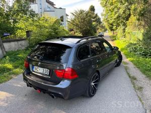 Pelēks BMW 330 2006 Rīga, ar dzinēja tilpumu 3.00 L un nobraukumu 360 tūkst. km par 7000 €, foto 3 vietnē AUTOMOTO.COM.LV