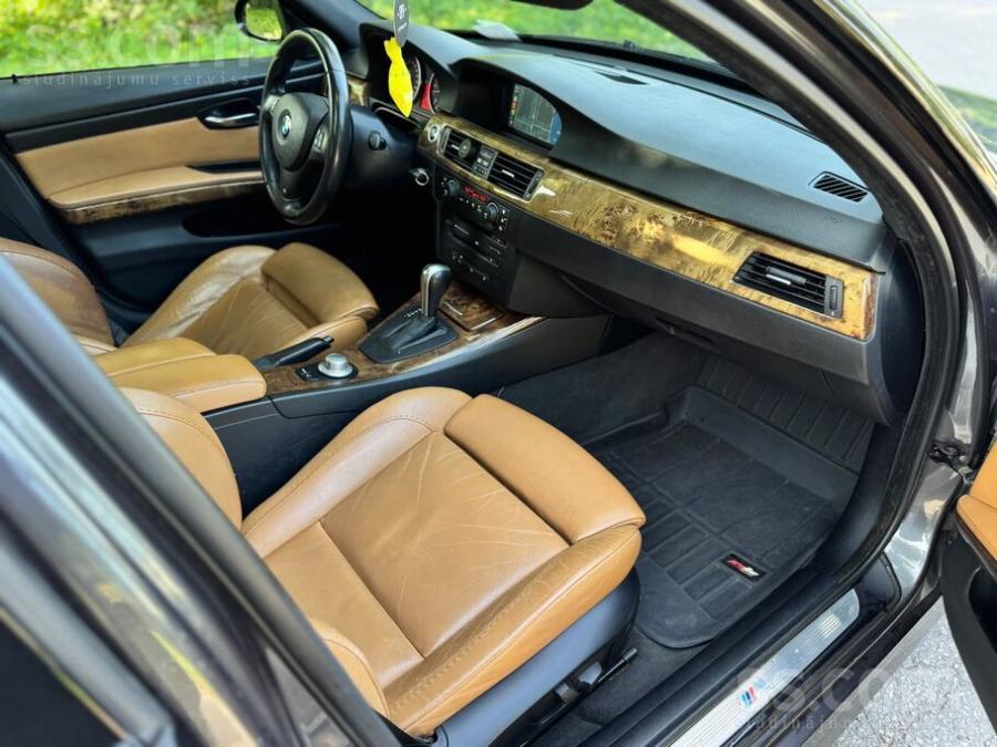 Pelēks BMW 330 2006 Rīga, ar dzinēja tilpumu 3.00 L un nobraukumu 360 tūkst. km par 7000 €, foto 11 vietnē AUTOMOTO.COM.LV