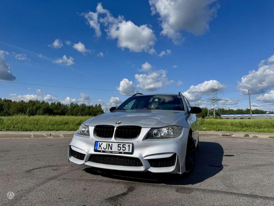 Grey BMW 330 2006 in Panevezys, with an engine capacity of 2.99 L and mileage of 344 thousand km for 3699 €, photo 1 on AUTOMOTO.COM.LV