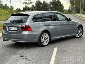 Grey BMW 330 2006 in Jelgava, with an engine capacity of 3.00 L and mileage of 355 thousand km for 4150 €, photo 6 on AUTOMOTO.COM.LV