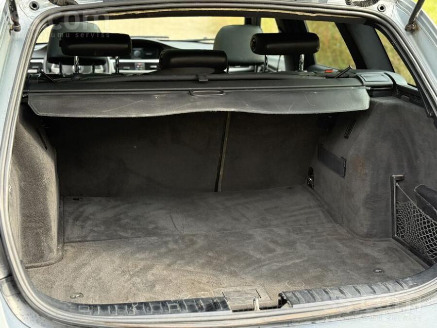 Grey BMW 330 2006 in Jelgava, with an engine capacity of 3.00 L and mileage of 355 thousand km for 4150 €, photo 20 on AUTOMOTO.COM.LV