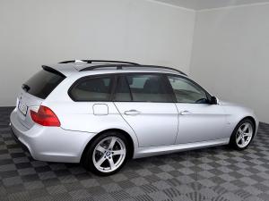 Серый БМВ 330 2006 в Таллин, объемом двигателя 3.00 л и пробегом 308 тыс. км за 3999 €, фото 13 на AUTOMOTO.COM.LV