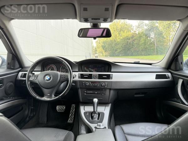 Grey BMW 330 2006 in Riga, with an engine capacity of 3.00 L and mileage of 323 thousand km for 4300 €, photo 7 on AUTOMOTO.COM.LV