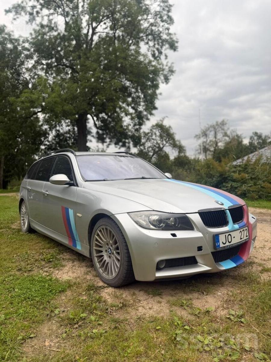 Grey BMW 330 2006 in Jelgava, with an engine capacity of 3.00 L and mileage of 437 thousand km for 4500 €, photo 3 on AUTOMOTO.COM.LV