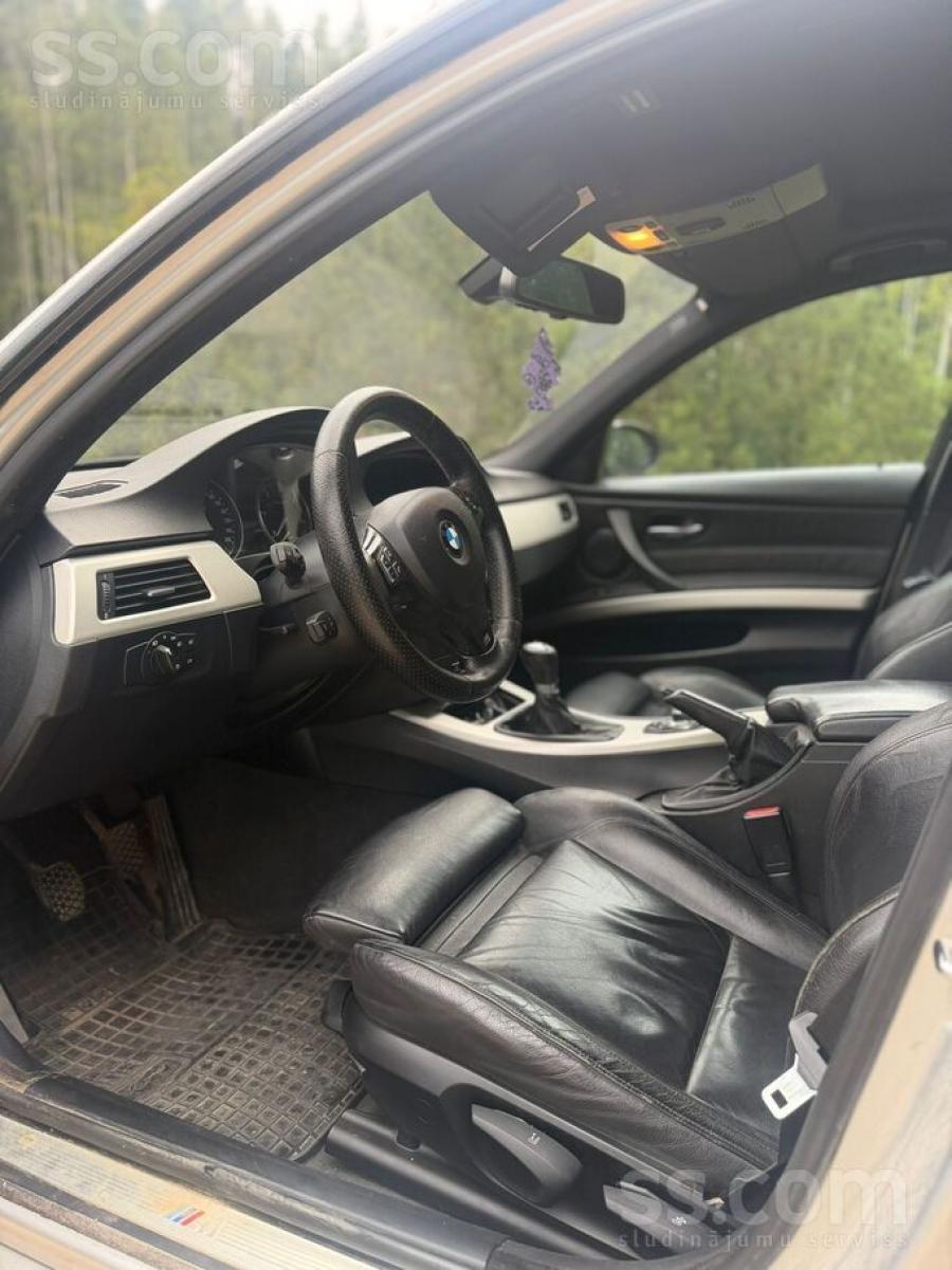 Grey BMW 330 2006 in Jelgava, with an engine capacity of 3.00 L and mileage of 437 thousand km for 4500 €, photo 7 on AUTOMOTO.COM.LV