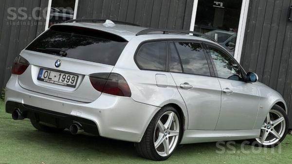 BMW 330 2006 in Riga on AUTOMOTO.COM.LV Grey BMW 330 2006 in Riga, with an engine capacity of 3.00 L and mileage of 0 thousand km for 2650 €, photo 5 on AUTOMOTO.COM.LV