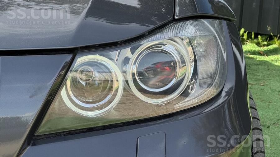Grey BMW 330 2006 in Riga, with an engine capacity of 3.00 L and mileage of 346 thousand km for 2950 €, photo 6 on AUTOMOTO.COM.LV