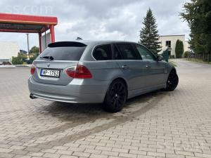 Grey BMW 330 2006 in Tukums, with an engine capacity of 3.00 L and mileage of 347 thousand km for 3690 €, photo 3 on AUTOMOTO.COM.LV