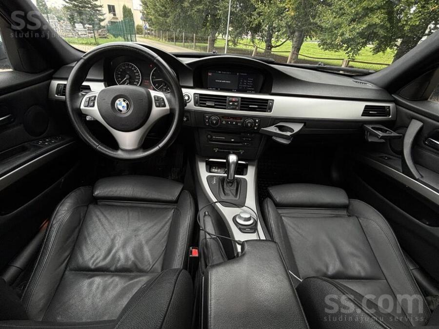 Grey BMW 330 2006 in Tukums, with an engine capacity of 3.00 L and mileage of 347 thousand km for 3690 €, photo 6 on AUTOMOTO.COM.LV