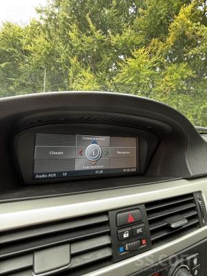 Grey BMW 330 2006 in Tukums, with an engine capacity of 3.00 L and mileage of 347 thousand km for 3690 €, photo 9 on AUTOMOTO.COM.LV
