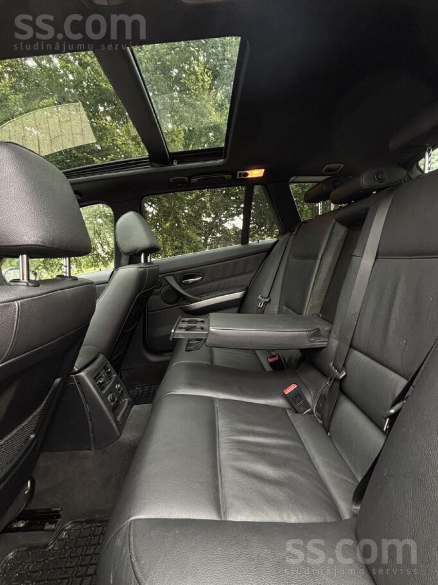 Grey BMW 330 2006 in Tukums, with an engine capacity of 3.00 L and mileage of 347 thousand km for 3690 €, photo 12 on AUTOMOTO.COM.LV