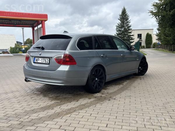 Pelēks BMW 330 2006 Tukums, ar dzinēja tilpumu 3.00 L un nobraukumu 347 tūkst. km par 3690 €, foto 3 vietnē AUTOMOTO.COM.LV