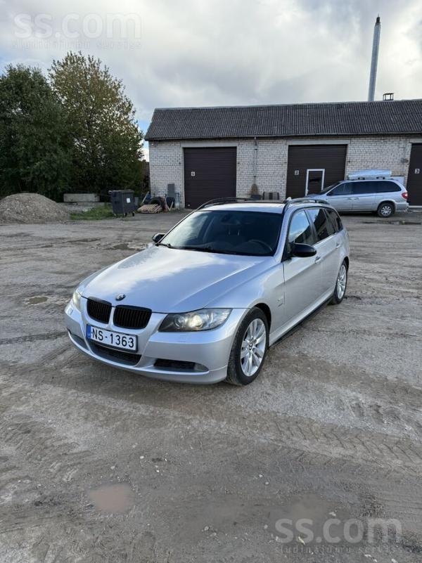 Серый БМВ 330 2006 в Салдус, объемом двигателя 3.00 л и пробегом 400 тыс. км за 3900 €, фото 6 на AUTOMOTO.COM.LV