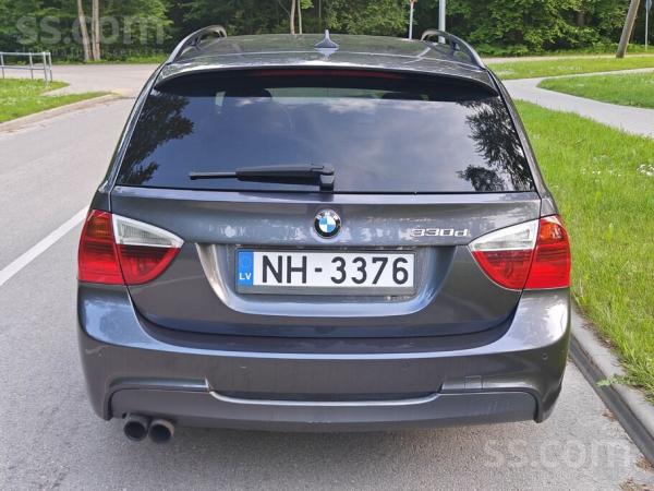 Pelēks BMW 330 2007 Ogre, ar dzinēja tilpumu 3.00 L un nobraukumu 260 tūkst. km par 3500 €, foto 7 vietnē AUTOMOTO.COM.LV