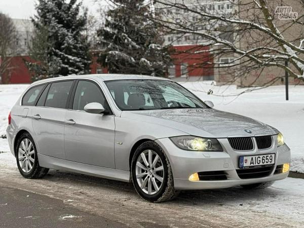 Pelēks BMW 330 2007 Kauņa, ar dzinēja tilpumu 3.00 L un nobraukumu 377 tūkst. km par 2950 €, foto 4 vietnē AUTOMOTO.COM.LV