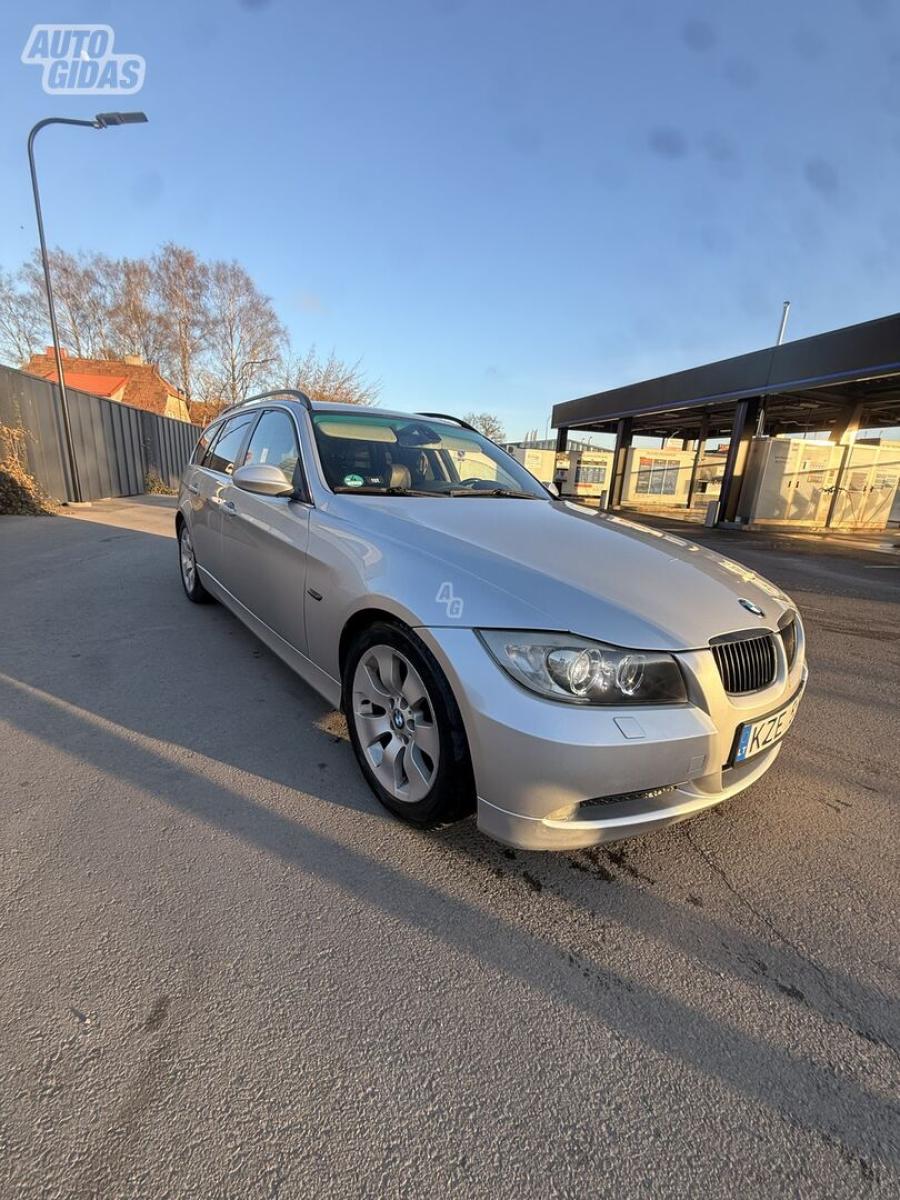 Grey BMW 330 2007 in Klaipeda, with an engine capacity of 3.00 L and mileage of 429 thousand km for 3499 €, photo 4 on AUTOMOTO.COM.LV