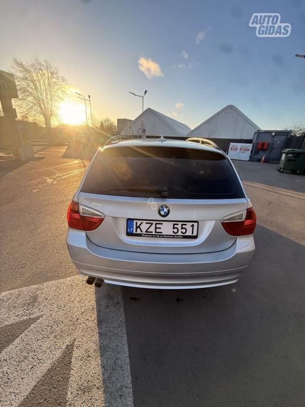 Pelēks BMW 330 2007 Klaipėda, ar dzinēja tilpumu 3.00 L un nobraukumu 429 tūkst. km par 3499 €, foto 6 vietnē AUTOMOTO.COM.LV