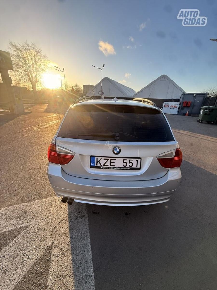 Grey BMW 330 2007 in Klaipeda, with an engine capacity of 3.00 L and mileage of 429 thousand km for 3499 €, photo 7 on AUTOMOTO.COM.LV