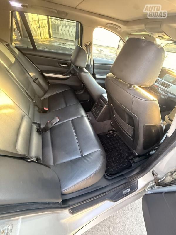 Pelēks BMW 330 2007 Klaipėda, ar dzinēja tilpumu 3.00 L un nobraukumu 429 tūkst. km par 3499 €, foto 10 vietnē AUTOMOTO.COM.LV