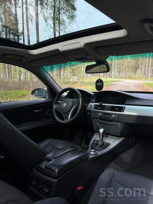 Grey BMW 330 2007 in Riga, with an engine capacity of 3.00 L and mileage of 346 thousand km for 4990 €, photo 5 on AUTOMOTO.COM.LV