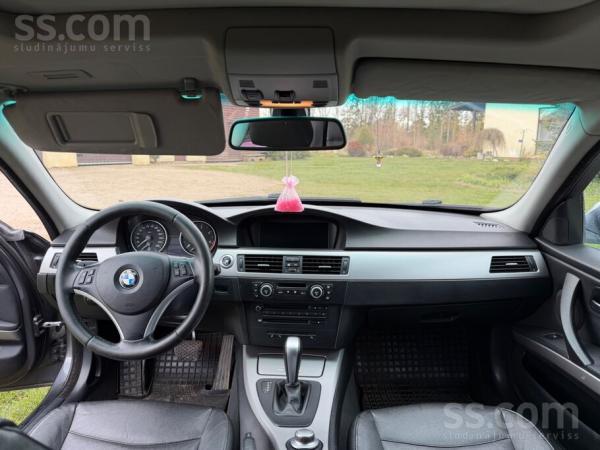 Pelēks BMW 330 2007 Ventspils, ar dzinēja tilpumu 3.00 L un nobraukumu 373 tūkst. km par 4300 €, foto 4 vietnē AUTOMOTO.COM.LV