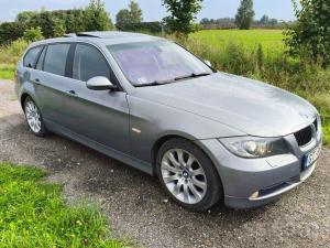 Pelēks BMW 330 2007 Ogre, ar dzinēja tilpumu 3.00 L un nobraukumu 241 tūkst. km par 4400 €, foto 4 vietnē AUTOMOTO.COM.LV