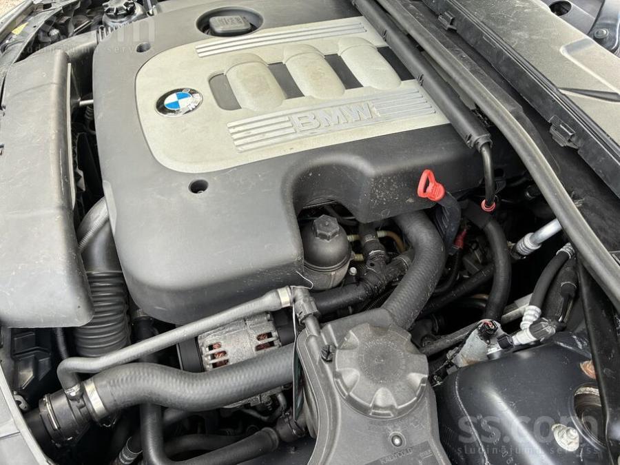 Grey BMW 330 2007 in Riga, with an engine capacity of 3.00 L and mileage of 278 thousand km for 5150 €, photo 15 on AUTOMOTO.COM.LV