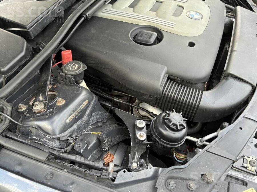 Grey BMW 330 2007 in Riga, with an engine capacity of 3.00 L and mileage of 278 thousand km for 5150 €, photo 16 on AUTOMOTO.COM.LV
