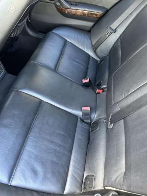 Pelēks BMW 330 2007 Viļņa, ar dzinēja tilpumu 2.99 L un nobraukumu 581 tūkst. km par 3500 €, foto 13 vietnē AUTOMOTO.COM.LV