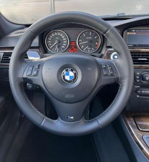 Pelēks BMW 330 2007 Viļņa, ar dzinēja tilpumu 2.99 L un nobraukumu 581 tūkst. km par 3500 €, foto 15 vietnē AUTOMOTO.COM.LV