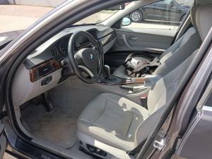 Pelēks BMW 330 2007 Utena, ar dzinēja tilpumu 2.99 L un nobraukumu 286 tūkst. km par 3990 €, foto 10 vietnē AUTOMOTO.COM.LV
