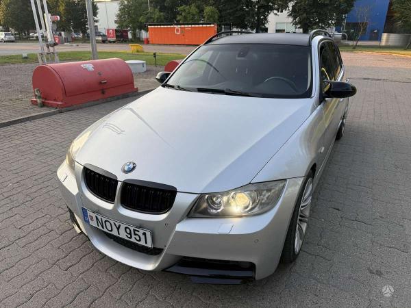 Grey BMW 330 2007 in Alytus, with an engine capacity of 2.99 L and mileage of 373 thousand km for 3950 €, photo 1 on AUTOMOTO.COM.LV