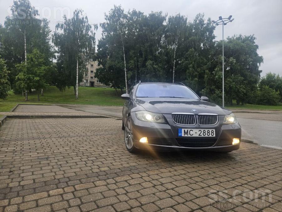 Grey BMW 330 2007 in Rezekne, with an engine capacity of 3.00 L and mileage of 331 thousand km for 5000 €, photo 4 on AUTOMOTO.COM.LV