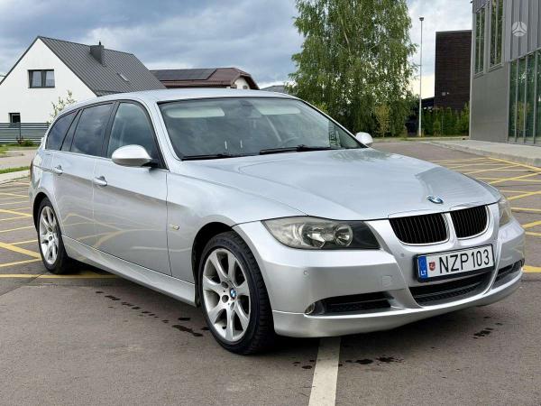 Pelēks BMW 330 2007 Viļņa, ar dzinēja tilpumu 2.99 L un nobraukumu 320 tūkst. km par 2600 €, foto 1 vietnē AUTOMOTO.COM.LV