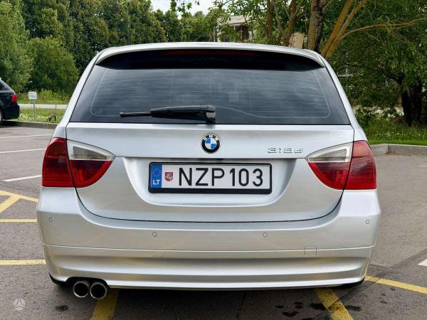 Pelēks BMW 330 2007 Viļņa, ar dzinēja tilpumu 2.99 L un nobraukumu 320 tūkst. km par 2600 €, foto 4 vietnē AUTOMOTO.COM.LV