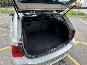 Pelēks BMW 330 2007 Viļņa, ar dzinēja tilpumu 2.99 L un nobraukumu 320 tūkst. km par 2600 €, foto 10 vietnē AUTOMOTO.COM.LV